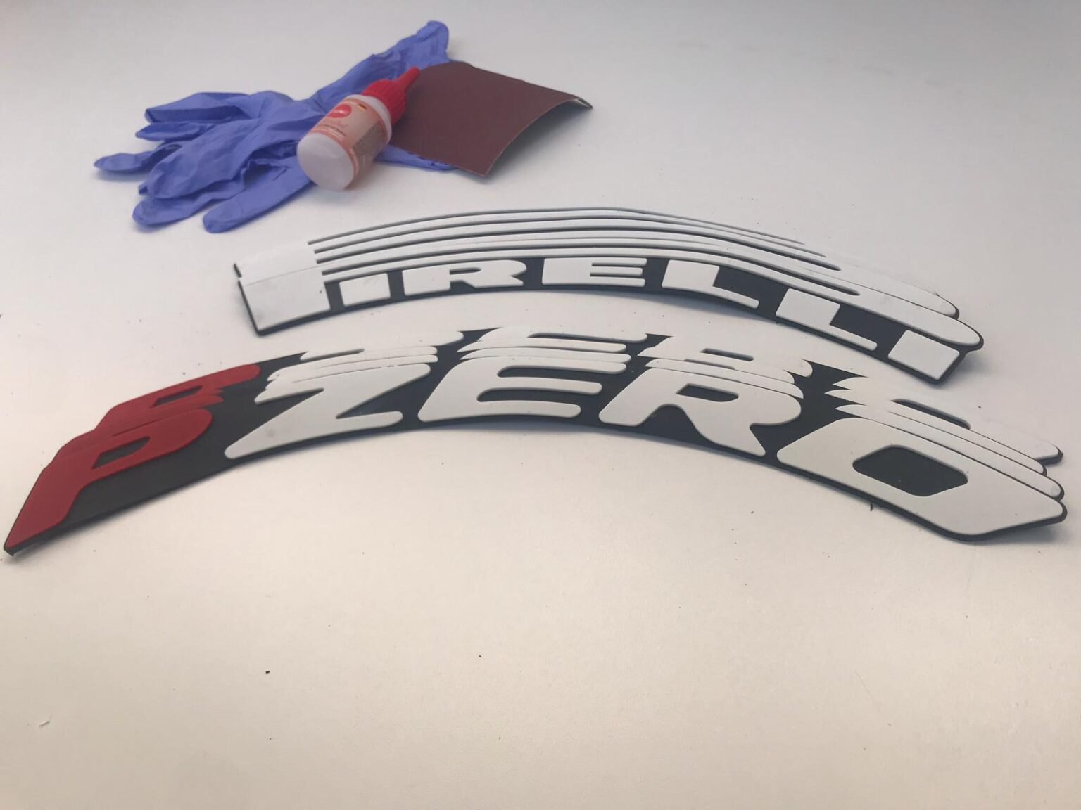 Pirelli P Zero - Kom Tire